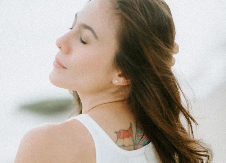 10 Selebgram Cewek Bertato, Ada Chef Renatta dan Awkarin!